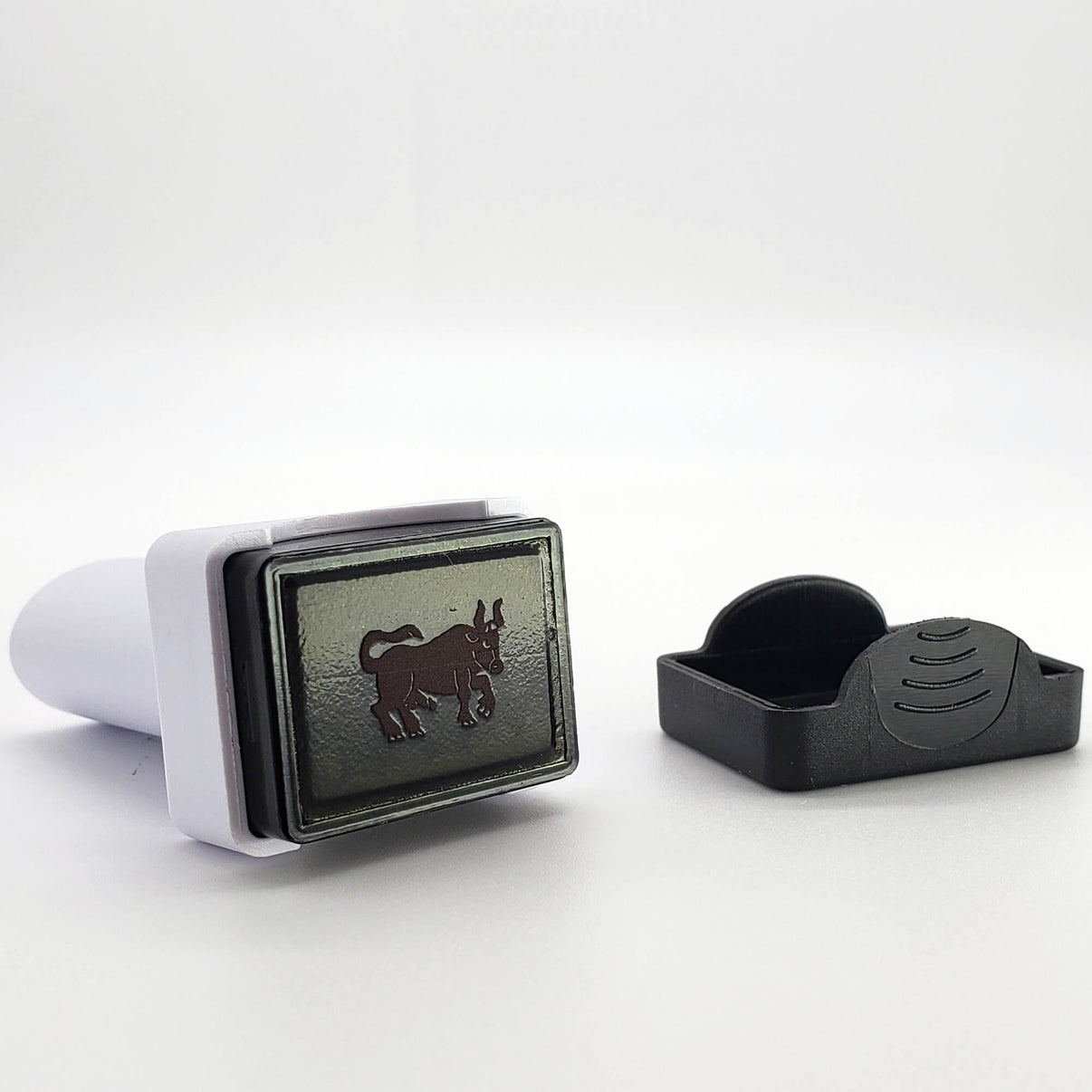 Ball Tatt Red Bull Golf Ball Stamp – MADE 4 FANS
